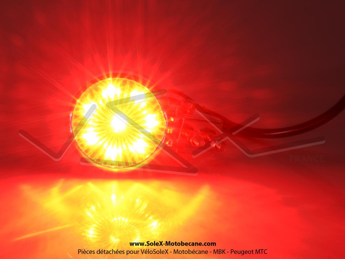 Feu rouge arrière chromé - Rond - Universel - Partie Cycle - Pièces ...